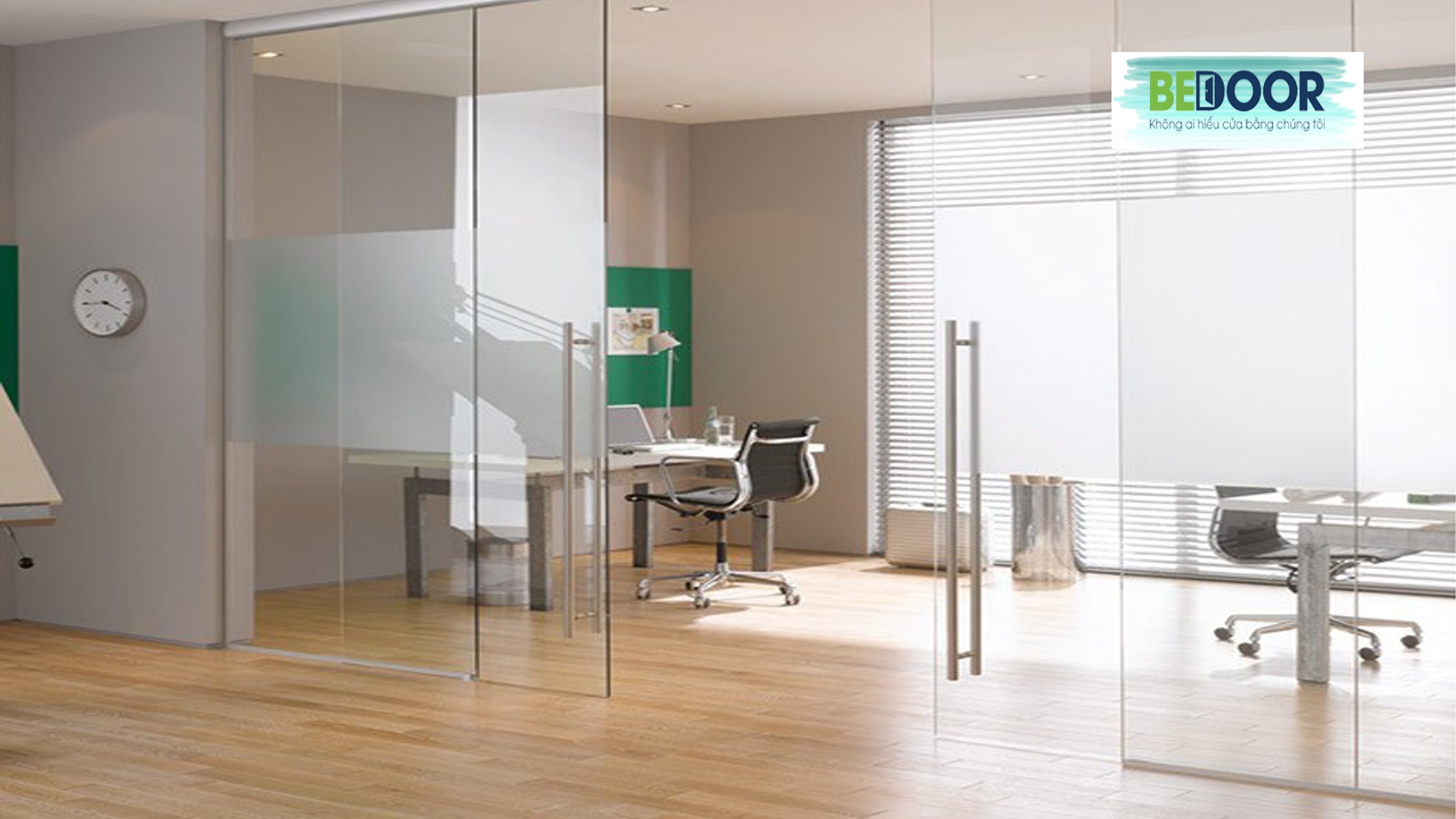 CÂU CHUYỆN VỀ CỬA BẢN LỀ - BEDOOR